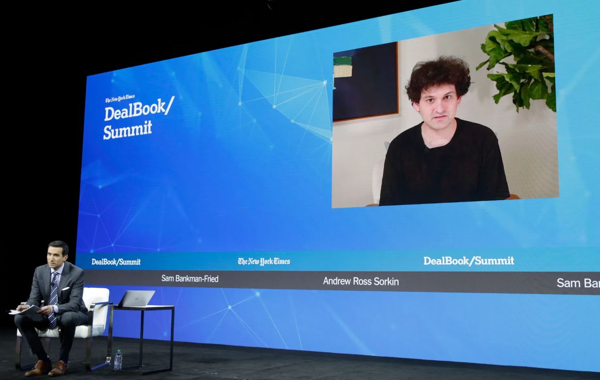 Accueil triomphal de l'escroc Sam-Bankman Fried au DealBook Summit du ...